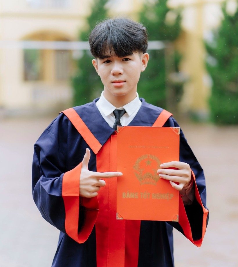 Kỳ thi tốt nghiệp THPT tại Nghệ An: Nhiều thủ khoa và thí sinh điểm thi cao là người DTTS | Báo ...